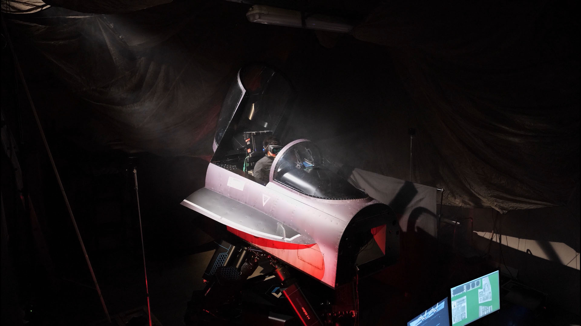 6DOF flight motion simulator - Motion Systems